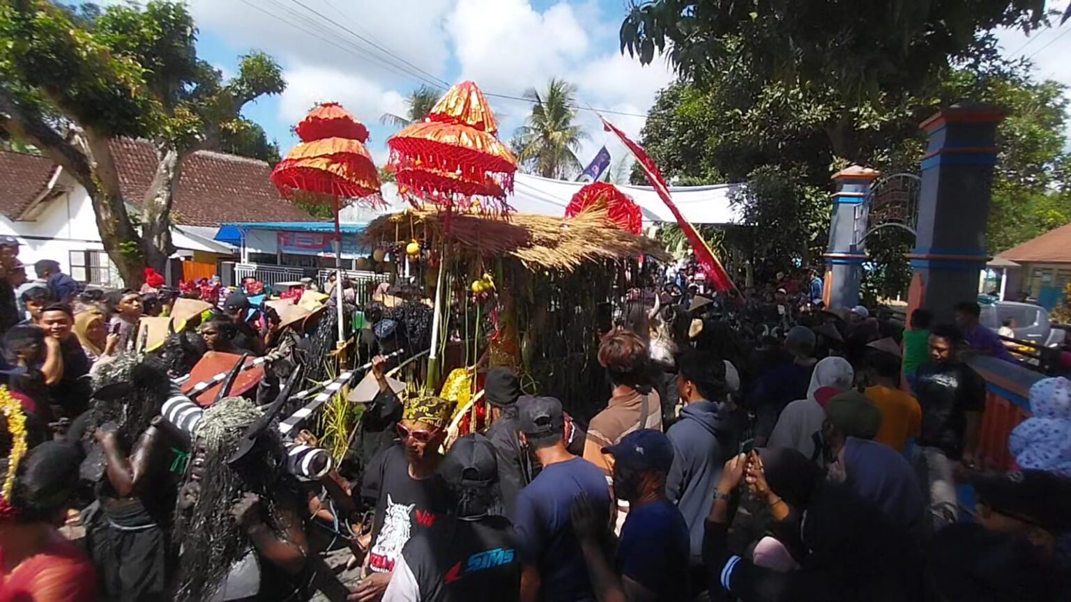 Tradisi Ritual Kebo-Keboan di Desa Alasmalang Menjadi Pemersatu dan Penggerak Ekonomi Masyarakat