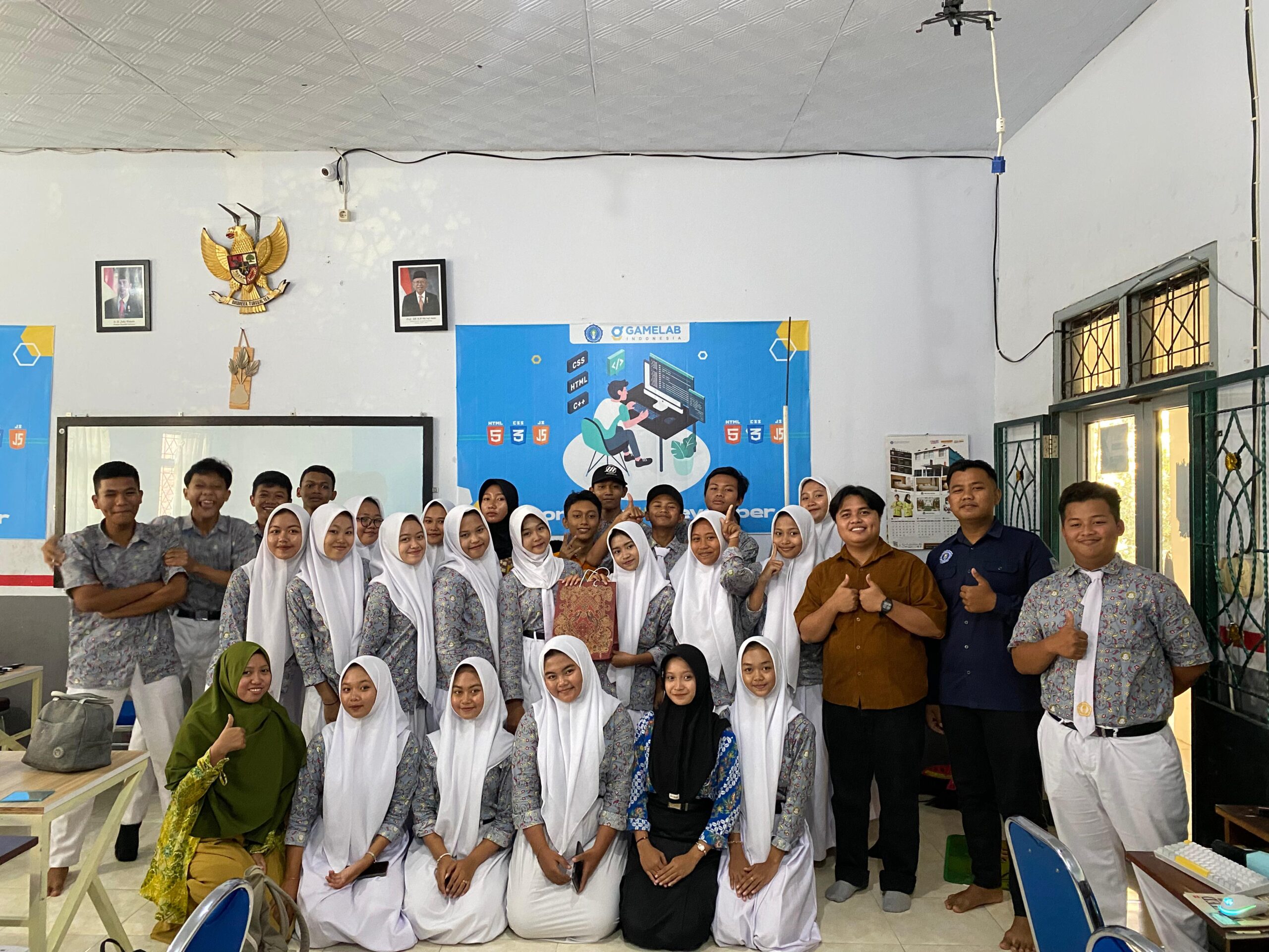 SMK Models Gelar Workshop Videografi Bersama Owner Parakanca Picture